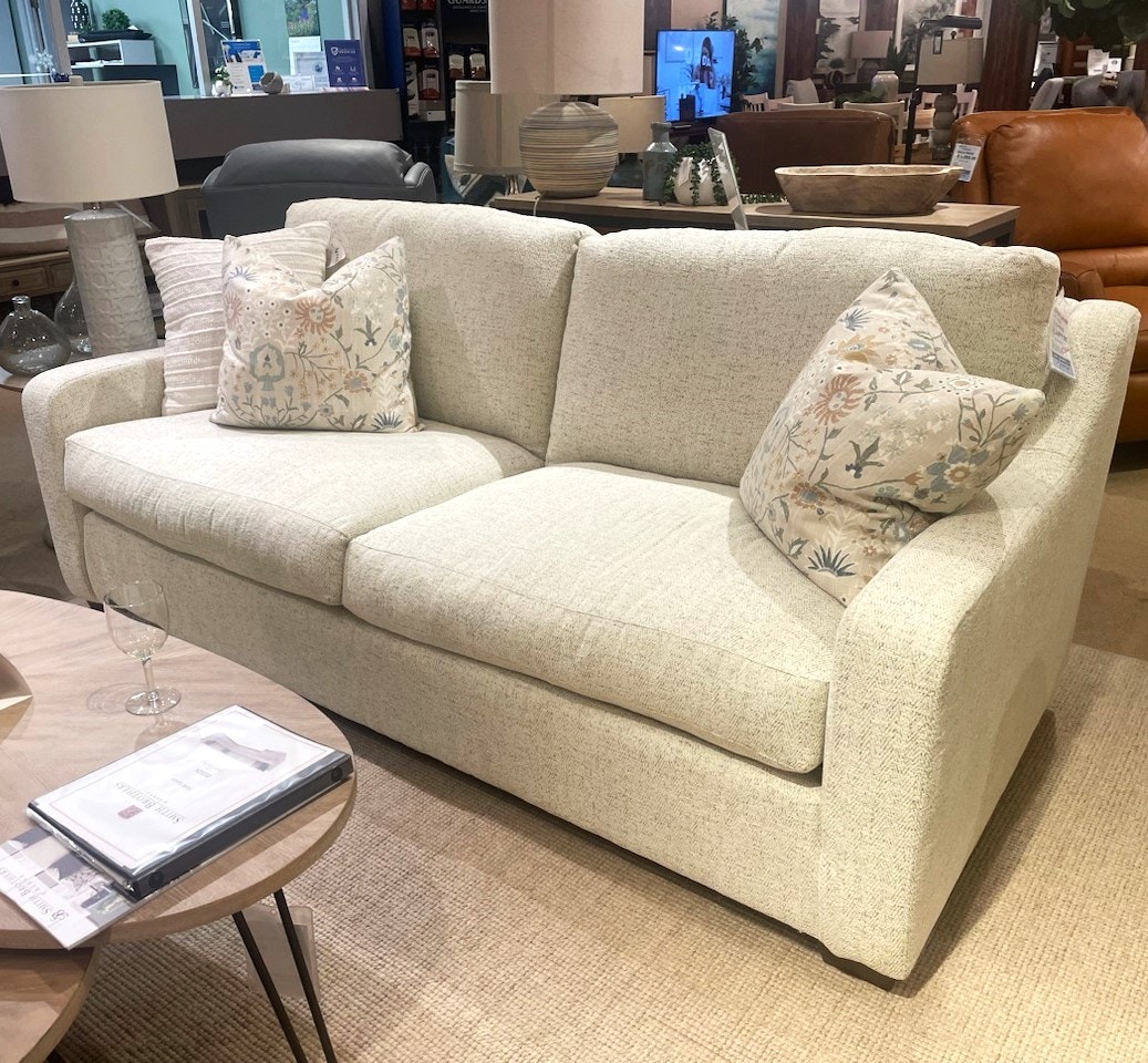 Clearance Smith Brothers Sofa 934547974 Art Sample Furniture Saginaw MI